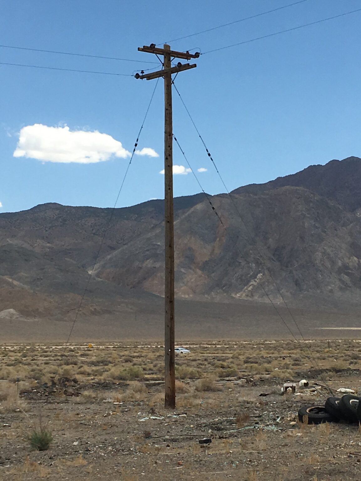 Mina Nevada – Ghost town beauty under Pilot Mountains