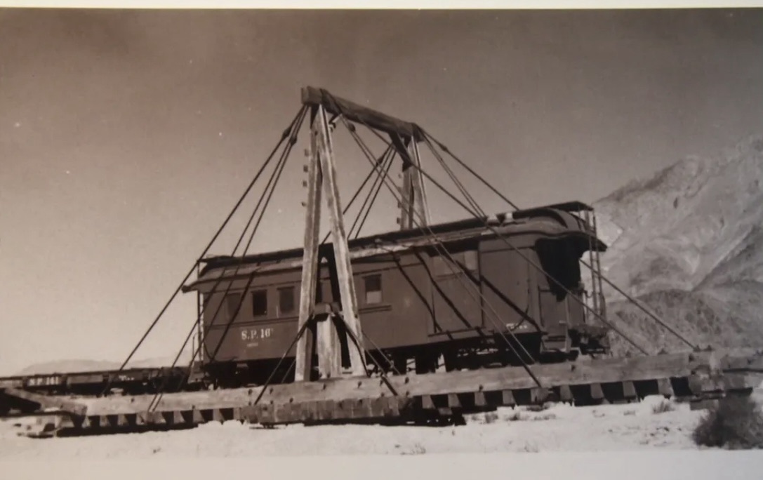 Southern Pacific Railroad in Mina Nevada – Mina Nevada